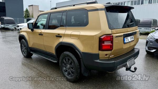 Toyota Land Cruiser 2024 Tallina, ar dzinēja tilpumu 2.80 L un nobraukumu 51 tūkst. km par 71900 €, foto 8 vietnē AUTOMOTO.COM.LV