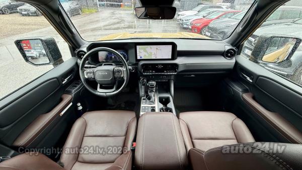 Toyota Land Cruiser 2024 Tallina, ar dzinēja tilpumu 2.80 L un nobraukumu 51 tūkst. km par 71900 €, foto 10 vietnē AUTOMOTO.COM.LV