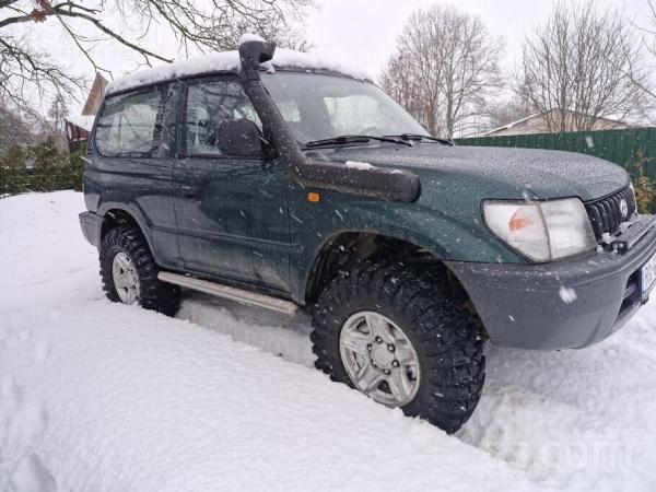 Zaļš Toyota Land Cruiser 1997 Liepāja, ar dzinēja tilpumu 3.00 L un nobraukumu 389 tūkst. km par 7500 €, foto 2 vietnē AUTOMOTO.COM.LV