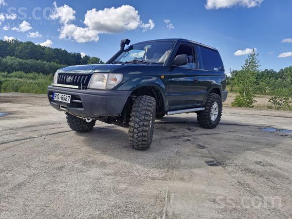 Zaļš Toyota Land Cruiser 1997 Liepāja, ar dzinēja tilpumu 3.00 L un nobraukumu 389 tūkst. km par 5200 €, foto 2 vietnē AUTOMOTO.COM.LV