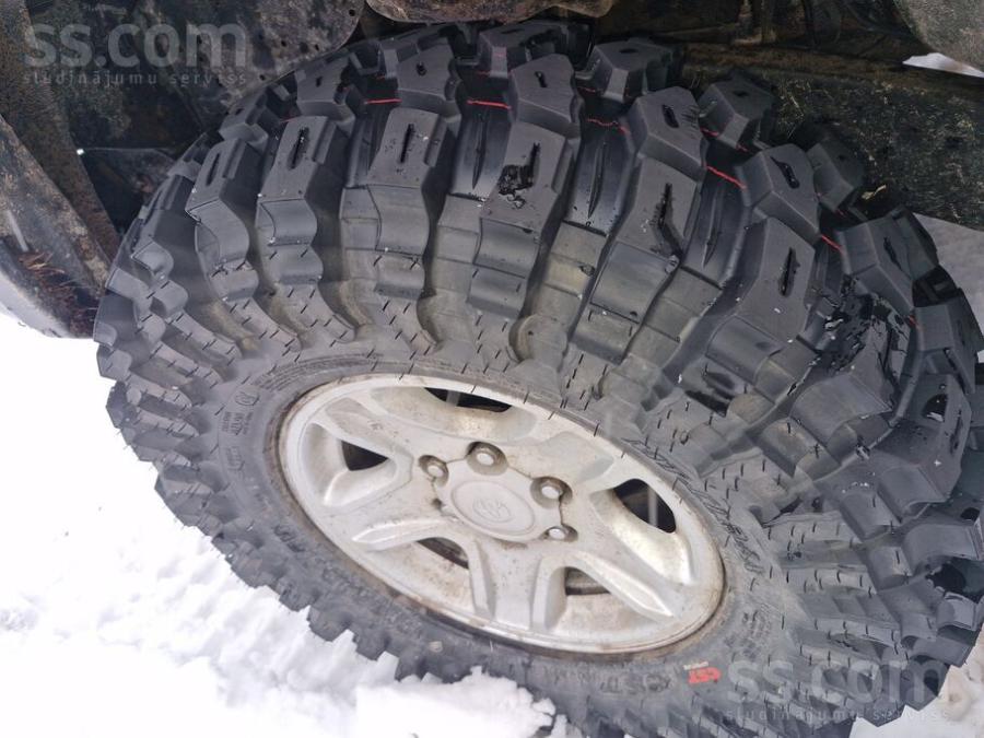 Zaļš Toyota Land Cruiser 1997 Liepāja, ar dzinēja tilpumu 3.00 L un nobraukumu 389 tūkst. km par 5200 €, foto 5 vietnē AUTOMOTO.COM.LV
