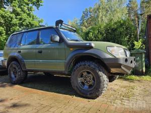 Green Toyota Land Cruiser 1998 in Riga, with an engine capacity of 3.00 L and mileage of 350 thousand km for 3500 €, photo 7 on AUTOMOTO.COM.LV