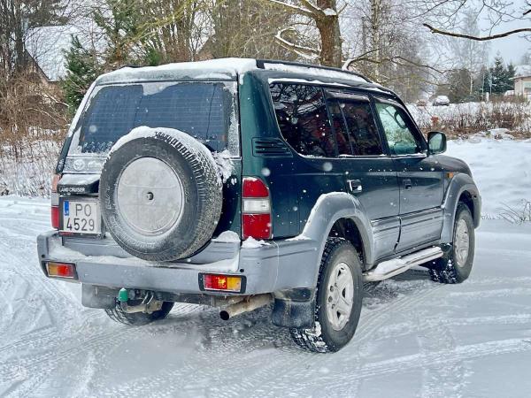 Green Toyota Land Cruiser 1998 in Riga, with an engine capacity of 3.40 L and mileage of 163 thousand km for 6500 €, photo 7 on AUTOMOTO.COM.LV