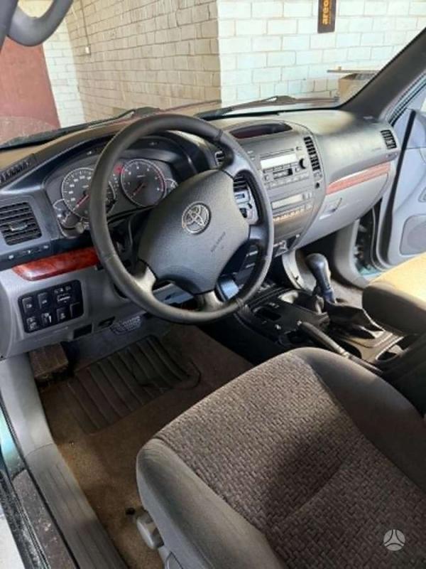 Zaļš Toyota Land Cruiser 2003 Pasvalys, ar dzinēja tilpumu 2.98 L un nobraukumu 344 tūkst. km par 5000 €, foto 3 vietnē AUTOMOTO.COM.LV