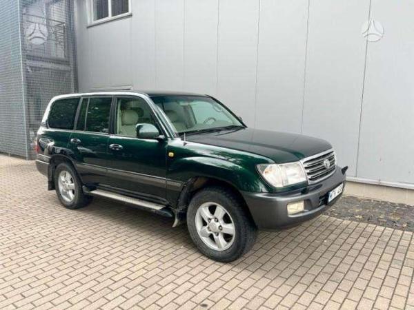 Green Toyota Land Cruiser 2004 in Kaunas, with an engine capacity of 4.16 L and mileage of 403 thousand km for 14480 €, photo 7 on AUTOMOTO.COM.LV