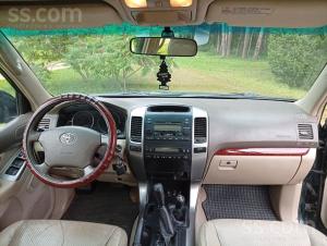 Zaļš Toyota Land Cruiser 2004 Jēkabpils, ar dzinēja tilpumu 3.00 L un nobraukumu 378 tūkst. km par 6900 €, foto 11 vietnē AUTOMOTO.COM.LV