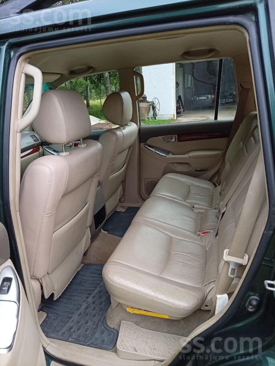 Zaļš Toyota Land Cruiser 2004 Jēkabpils, ar dzinēja tilpumu 3.00 L un nobraukumu 378 tūkst. km par 6900 €, foto 13 vietnē AUTOMOTO.COM.LV