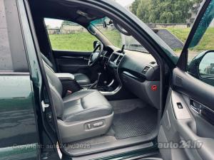 Green Toyota Land Cruiser 2008 in Tallinn, with an engine capacity of 3.00 L and mileage of 185 thousand km for 15990 €, photo 15 on AUTOMOTO.COM.LV