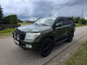 Green Toyota Land Cruiser 2008 in Kaunas, with an engine capacity of 4.46 L and mileage of 296 thousand km for 21500 €, photo 3 on AUTOMOTO.COM.LV