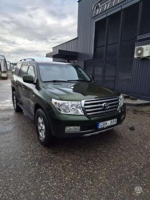 Green Toyota Land Cruiser 2008 in Alytus, with an engine capacity of 4.46 L and mileage of 284 thousand km for 22999 €, photo  on AUTOMOTO.COM.LV