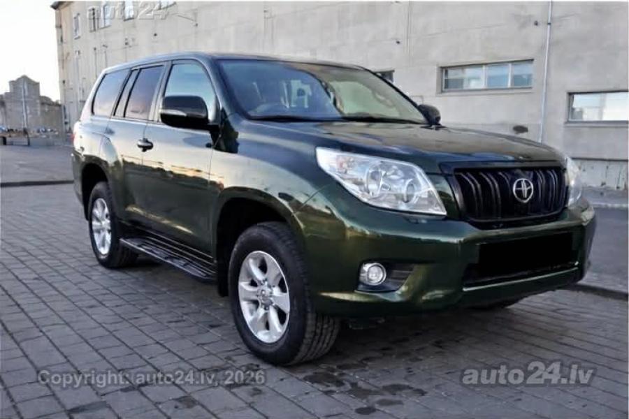 Green Toyota Land Cruiser 2012 in Tallinn, with an engine capacity of 0.00 L and mileage of 239 thousand km for 20999 €, photo 1 on AUTOMOTO.COM.LV