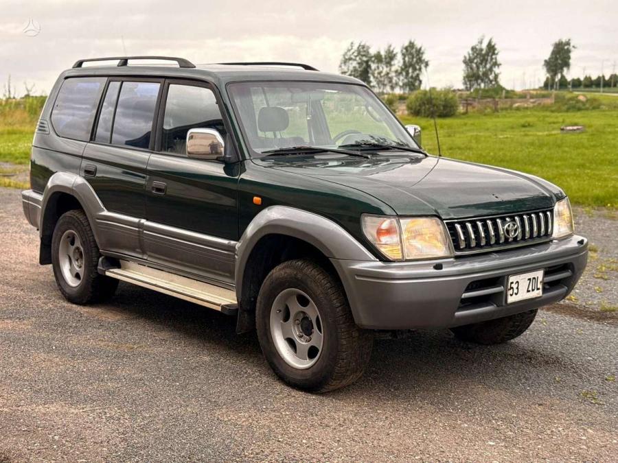 Green Toyota Land Cruiser 1998 in Tartu, with an engine capacity of 3.38 L and mileage of 355 thousand km for 4500 €, photo 1 on AUTOMOTO.COM.LV