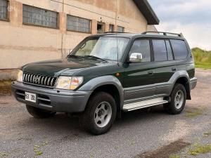 Green Toyota Land Cruiser 1998 in Tartu, with an engine capacity of 3.38 L and mileage of 355 thousand km for 4500 €, photo 3 on AUTOMOTO.COM.LV
