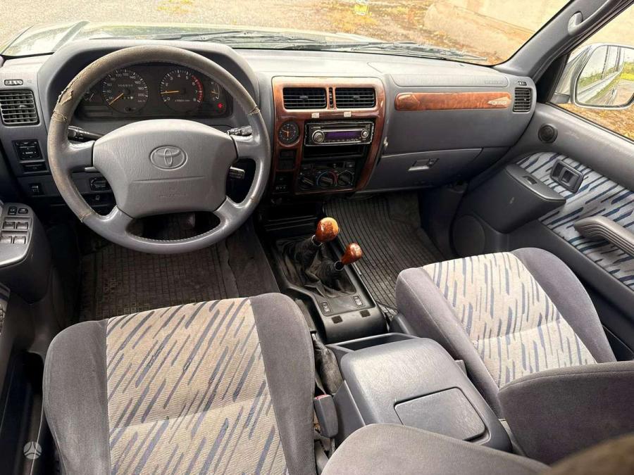 Green Toyota Land Cruiser 1998 in Tartu, with an engine capacity of 3.38 L and mileage of 355 thousand km for 4500 €, photo 9 on AUTOMOTO.COM.LV