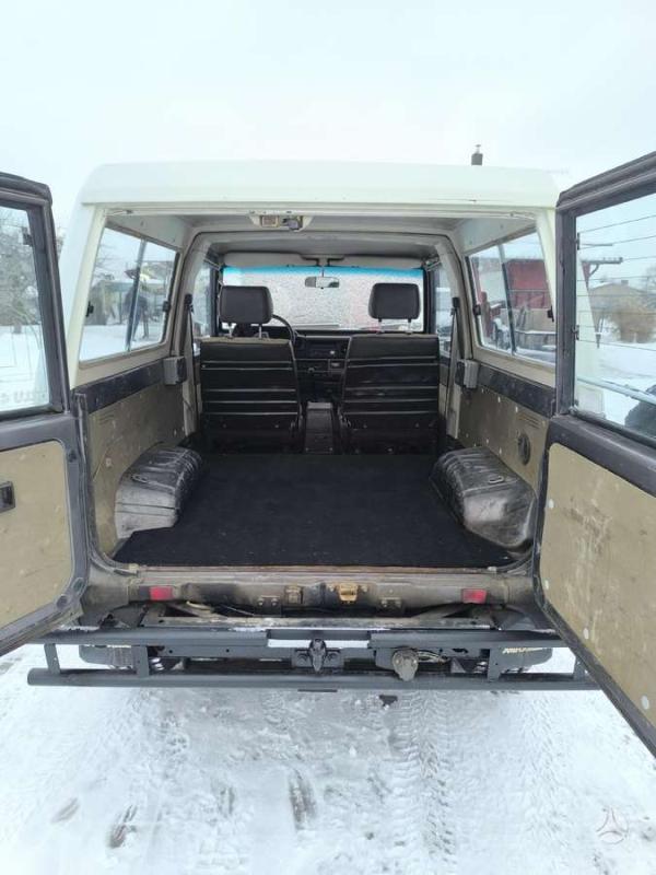Pelēks Toyota Land Cruiser 1988 Kauņa, ar dzinēja tilpumu 2.40 L un nobraukumu 133 tūkst. km par 8999 €, foto 8 vietnē AUTOMOTO.COM.LV