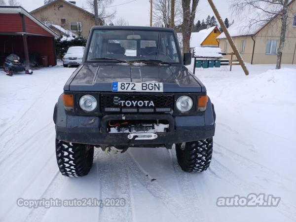 Grey Toyota Land Cruiser 1986 in Tallinn, with an engine capacity of 2.40 L and mileage of 0 thousand km for 7200 €, photo 2 on AUTOMOTO.COM.LV