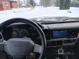 Pelēks Toyota Land Cruiser 1986 Tallina, ar dzinēja tilpumu 2.40 L un nobraukumu 0 tūkst. km par 7200 €, foto 9 vietnē AUTOMOTO.COM.LV