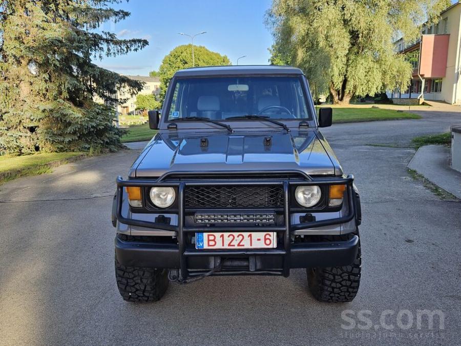 Grey Toyota Land Cruiser 1989 in Jekabpils, with an engine capacity of 3.00 L and mileage of 0 thousand km for 16490 €, photo 4 on AUTOMOTO.COM.LV
