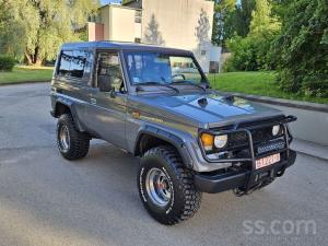 Grey Toyota Land Cruiser 1989 in Jekabpils, with an engine capacity of 3.00 L and mileage of 0 thousand km for 16490 €, photo 5 on AUTOMOTO.COM.LV