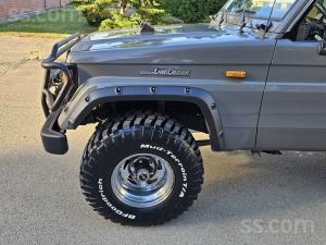 Grey Toyota Land Cruiser 1989 in Jekabpils, with an engine capacity of 3.00 L and mileage of 0 thousand km for 16490 €, photo 16 on AUTOMOTO.COM.LV