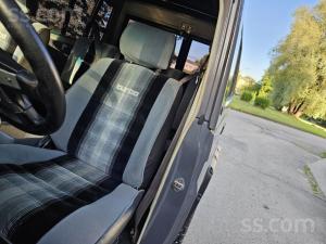 Grey Toyota Land Cruiser 1989 in Jekabpils, with an engine capacity of 3.00 L and mileage of 0 thousand km for 16490 €, photo 20 on AUTOMOTO.COM.LV