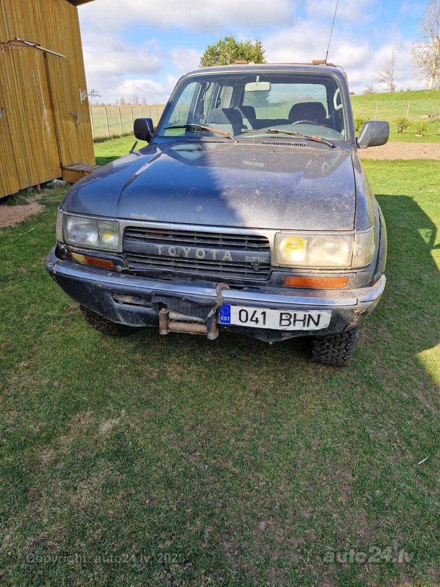 Pelēks Toyota Land Cruiser 1991 Valga, ar dzinēja tilpumu 4.20 L un nobraukumu 0 tūkst. km par 8000 €, foto 1 vietnē AUTOMOTO.COM.LV
