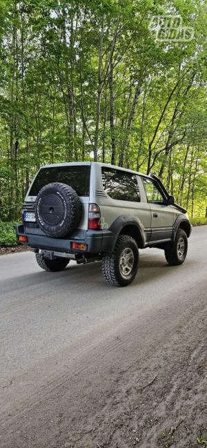 Grey Toyota Land Cruiser 1999 in Mazeikiai, with an engine capacity of 3.00 L and mileage of 443 thousand km for 6200 €, photo 4 on AUTOMOTO.COM.LV