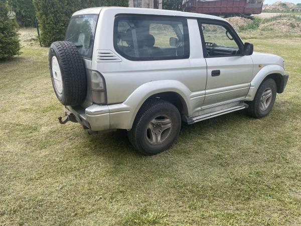 Grey Toyota Land Cruiser 1999 in Panevezys, with an engine capacity of 0.00 L and mileage of 470 thousand km for 3200 €, photo 4 on AUTOMOTO.COM.LV