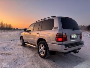 Grey Toyota Land Cruiser 2000 in Vilnius, with an engine capacity of 4.20 L and mileage of 460 thousand km for 9400 €, photo 9 on AUTOMOTO.COM.LV