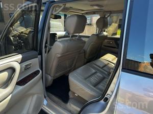 Grey Toyota Land Cruiser 2000 in Riga, with an engine capacity of 4.70 L and mileage of 281 thousand km for 27000 €, photo 12 on AUTOMOTO.COM.LV