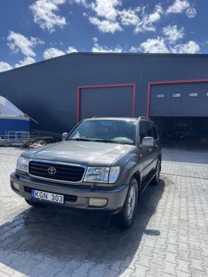 Pelēks Toyota Land Cruiser 2000 Klaipėda, ar dzinēja tilpumu 4.16 L un nobraukumu 296 tūkst. km par 12000 €, foto 7 vietnē AUTOMOTO.COM.LV