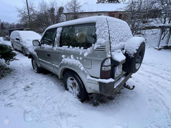Grey Toyota Land Cruiser 2001 in Daugavpils, with an engine capacity of 0.00 L and mileage of 190 thousand km for 4999 €, photo 2 on AUTOMOTO.COM.LV