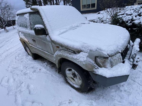 Grey Toyota Land Cruiser 2001 in Daugavpils, with an engine capacity of 0.00 L and mileage of 190 thousand km for 4999 €, photo 6 on AUTOMOTO.COM.LV