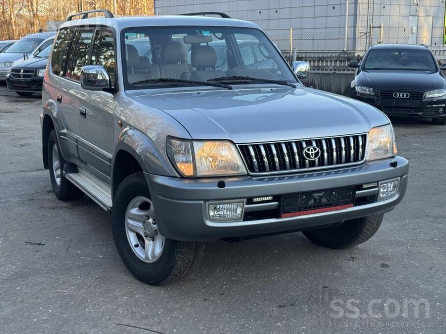 Серый Тойота Ленд Крузер 2001 в Рига, объемом двигателя 3.00 л и пробегом 335 тыс. км за 9750 €, фото 1 на AUTOMOTO.COM.LV