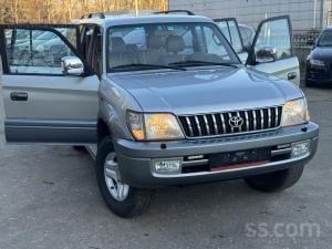 Серый Тойота Ленд Крузер 2001 в Рига, объемом двигателя 3.00 л и пробегом 335 тыс. км за 9750 €, фото 4 на AUTOMOTO.COM.LV