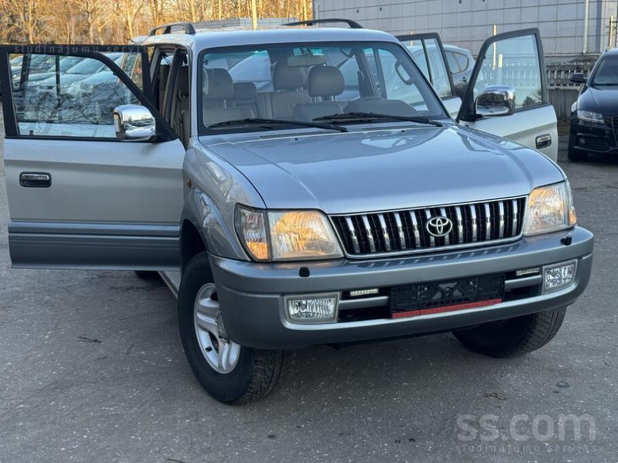 Серый Тойота Ленд Крузер 2001 в Рига, объемом двигателя 3.00 л и пробегом 335 тыс. км за 9750 €, фото 4 на AUTOMOTO.COM.LV