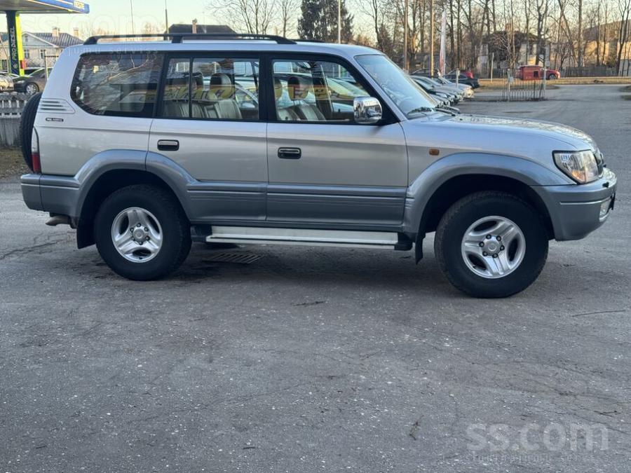 Серый Тойота Ленд Крузер 2001 в Рига, объемом двигателя 3.00 л и пробегом 335 тыс. км за 9750 €, фото 6 на AUTOMOTO.COM.LV