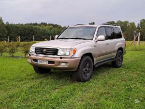 Pelēks Toyota Land Cruiser 2001 Visaginas, ar dzinēja tilpumu 4.16 L un nobraukumu 447 tūkst. km par 8000 €, foto 8 vietnē AUTOMOTO.COM.LV