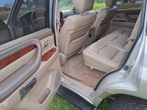 Pelēks Toyota Land Cruiser 2001 Visaginas, ar dzinēja tilpumu 4.16 L un nobraukumu 447 tūkst. km par 8000 €, foto 15 vietnē AUTOMOTO.COM.LV