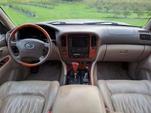 Pelēks Toyota Land Cruiser 2001 Visaginas, ar dzinēja tilpumu 4.16 L un nobraukumu 447 tūkst. km par 8000 €, foto 22 vietnē AUTOMOTO.COM.LV