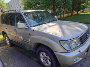 Grey Toyota Land Cruiser 2001 in Kaunas, with an engine capacity of 4.20 L and mileage of 360 thousand km for 7200 €, photo  on AUTOMOTO.COM.LV
