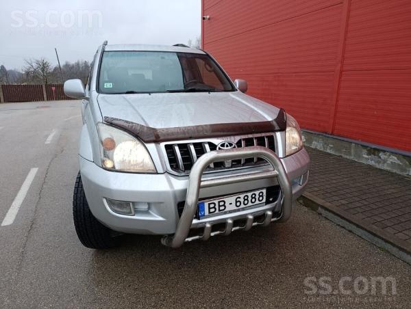 Grey Toyota Land Cruiser 2003 in Rezekne, with an engine capacity of 3.00 L and mileage of 0 thousand km for 9600 €, photo 2 on AUTOMOTO.COM.LV