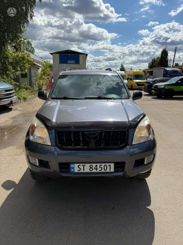 Grey Toyota Land Cruiser 2003 in Panevezys, with an engine capacity of 2.98 L and mileage of 257 thousand km for 5900 €, photo 4 on AUTOMOTO.COM.LV