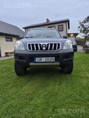 Pelēks Toyota Land Cruiser 2003 Saldus, ar dzinēja tilpumu 3.00 L un nobraukumu 305 tūkst. km par 6700 €, foto 3 vietnē AUTOMOTO.COM.LV