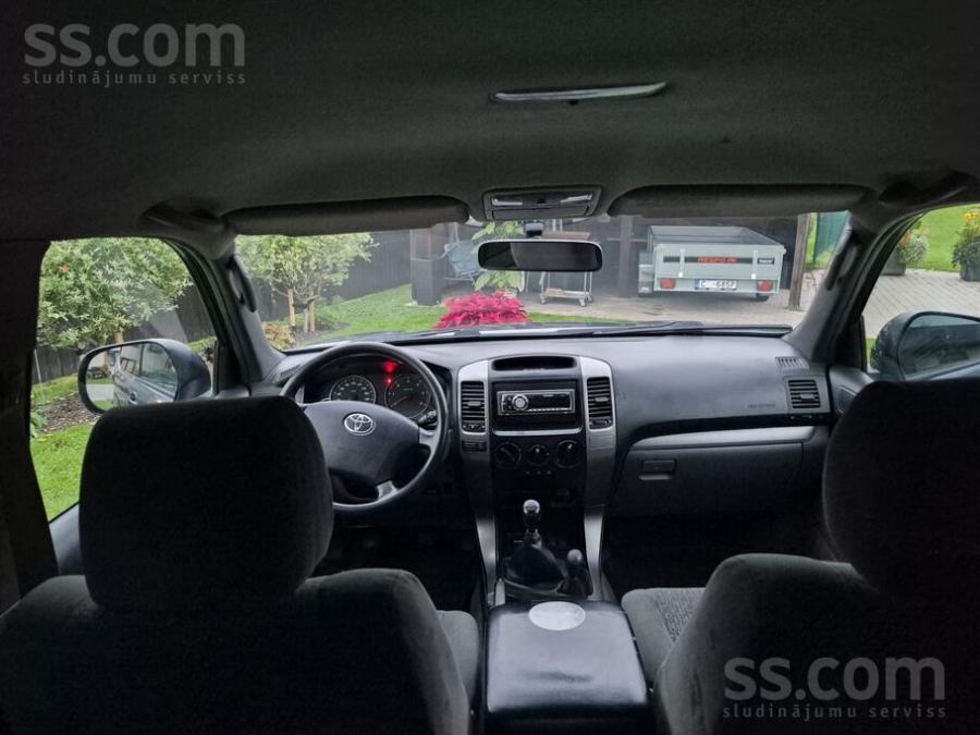 Pelēks Toyota Land Cruiser 2003 Saldus, ar dzinēja tilpumu 3.00 L un nobraukumu 305 tūkst. km par 6700 €, foto 6 vietnē AUTOMOTO.COM.LV