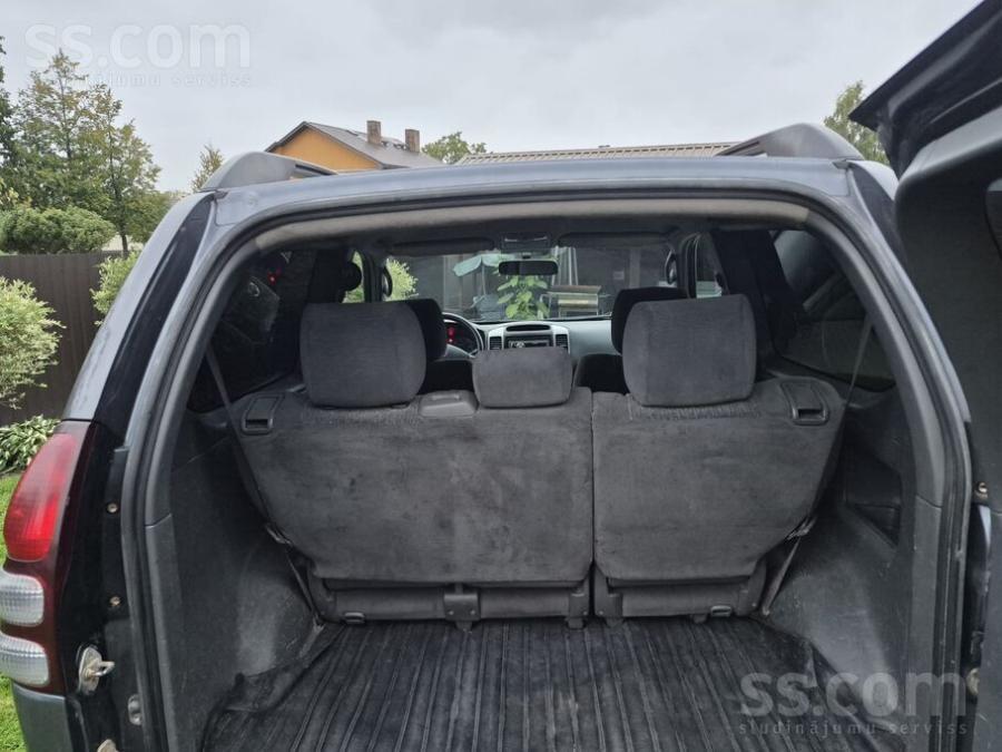Pelēks Toyota Land Cruiser 2003 Saldus, ar dzinēja tilpumu 3.00 L un nobraukumu 305 tūkst. km par 6700 €, foto 7 vietnē AUTOMOTO.COM.LV