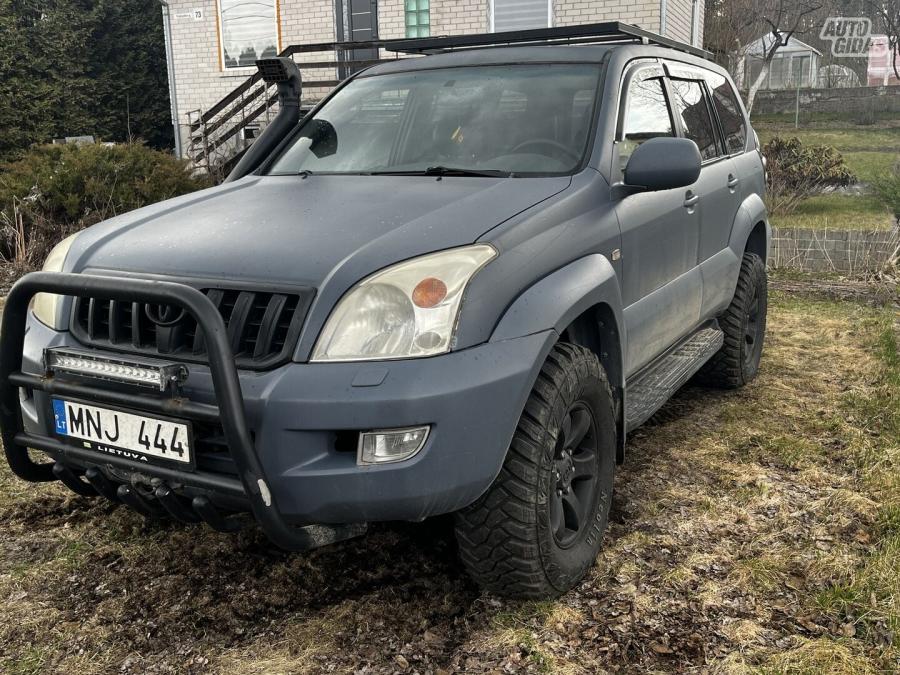 Grey Toyota Land Cruiser 2004 in Vilnius, with an engine capacity of 3.00 L and mileage of 351 thousand km for 7900 €, photo 16 on AUTOMOTO.COM.LV