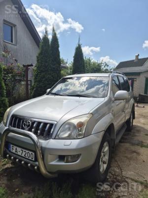 Grey Toyota Land Cruiser 2004 in Daugavpils, with an engine capacity of 3.00 L and mileage of 439 thousand km for 6300 €, photo  on AUTOMOTO.COM.LV