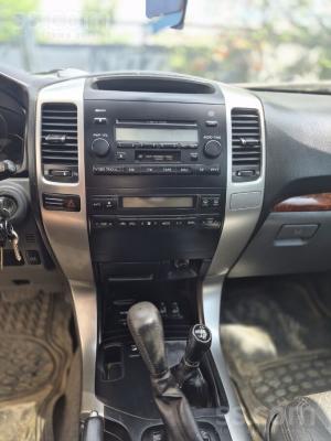 Grey Toyota Land Cruiser 2004 in Daugavpils, with an engine capacity of 3.00 L and mileage of 439 thousand km for 6300 €, photo 5 on AUTOMOTO.COM.LV