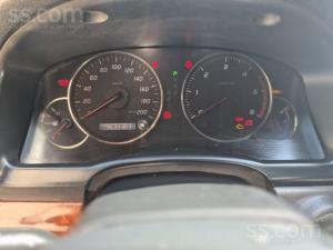 Grey Toyota Land Cruiser 2004 in Daugavpils, with an engine capacity of 3.00 L and mileage of 439 thousand km for 6300 €, photo 7 on AUTOMOTO.COM.LV